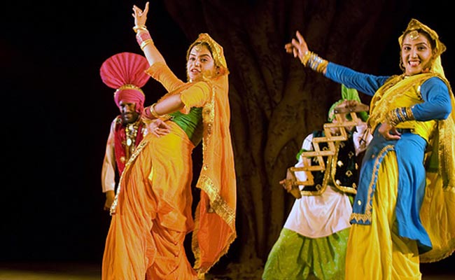 Quiz on Traditional Dance form of India in Hindi