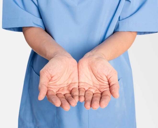 Reasons Behind Your Fingertips Peeling And Solutions By Dermatologist ...