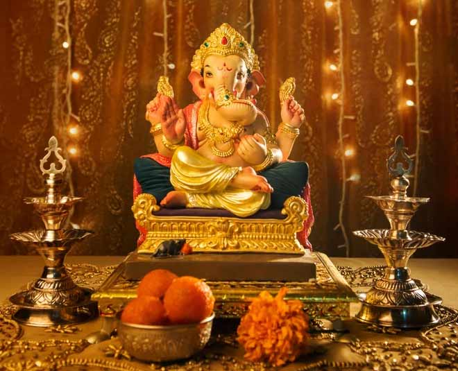How To Decorate Home Temple With Lights | how to decorate home temple ...