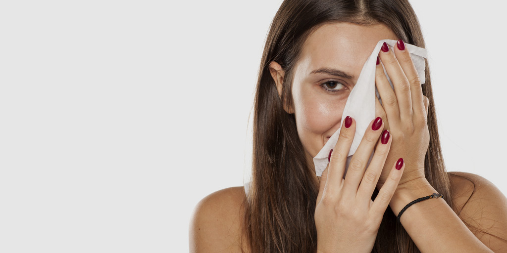 How To Use Face Wipes Properly | how to use face wipes properly ...