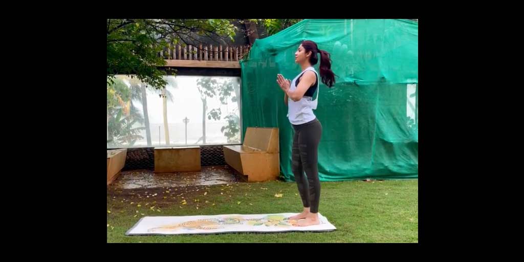 Shilpa Shetty Shares Benefits Of Doing Utthan Pristhasana Or The Lizard ...