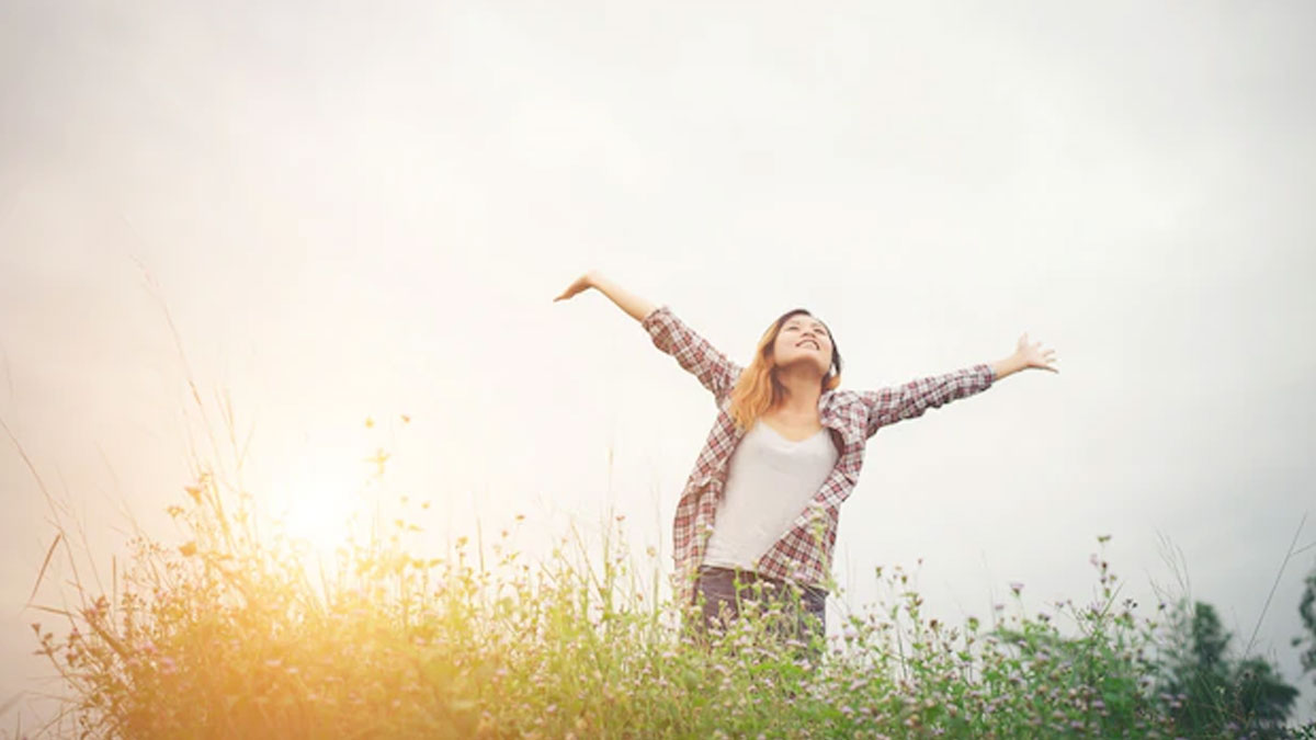 5 Ways To Become A Confident And Attractive Woman!-4 Ways To Become A ...