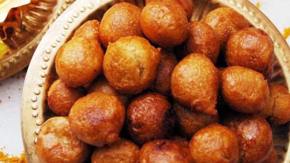 Jaggery Gulgule| गुलगुले की रेसिपी| Gulgule Banane Ka Tarika | yeast ...