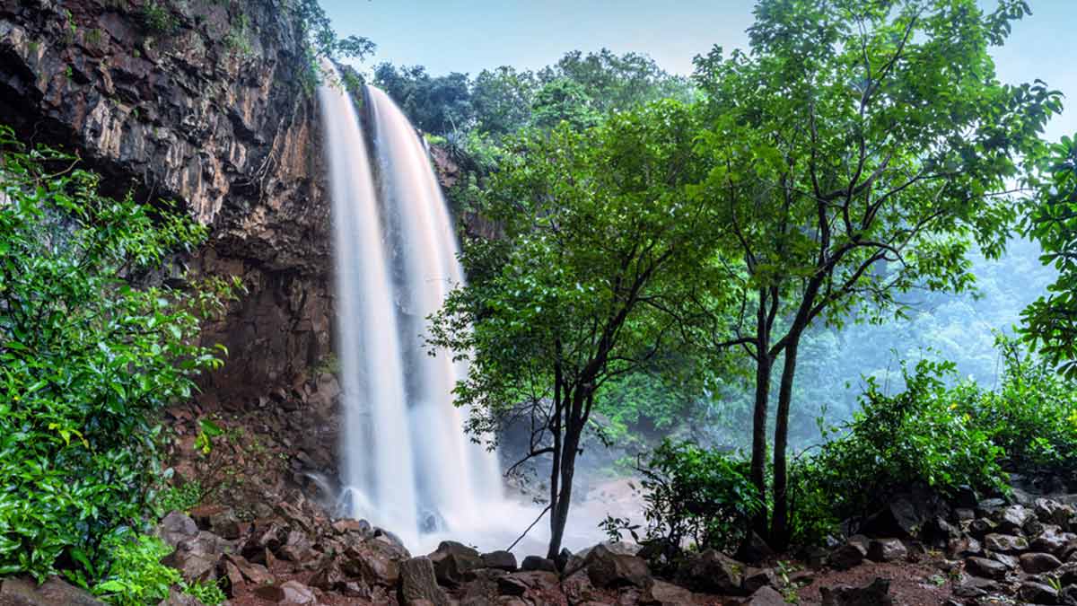 Best Places To Visit In Madhya Pradesh| मानसून में घूमने की जगह ...