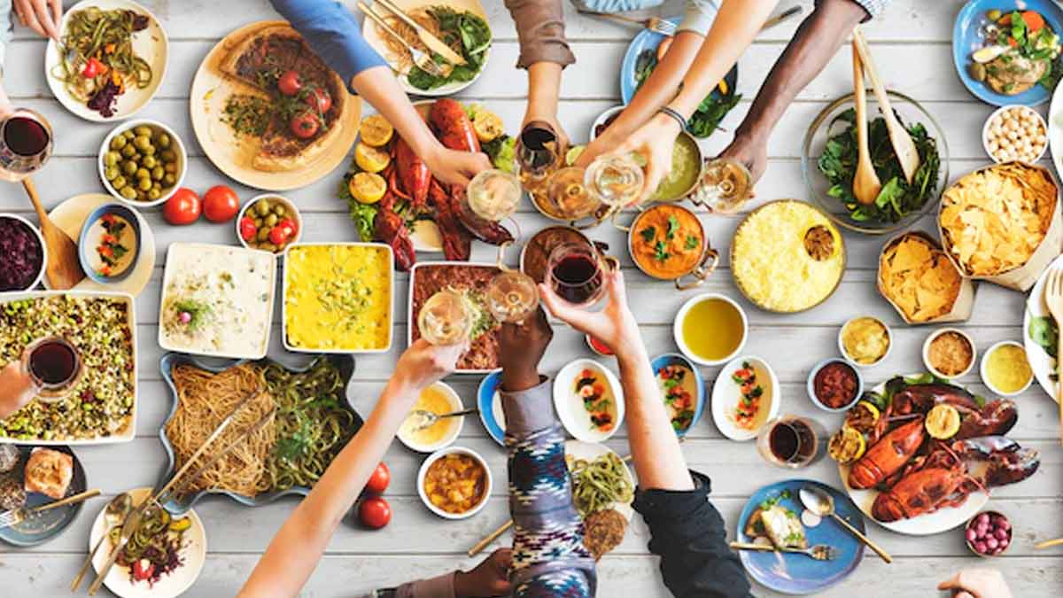 ऐसे करें कम बजट में हाउस पार्टी|How To Plan Low Budget Party At Home ...