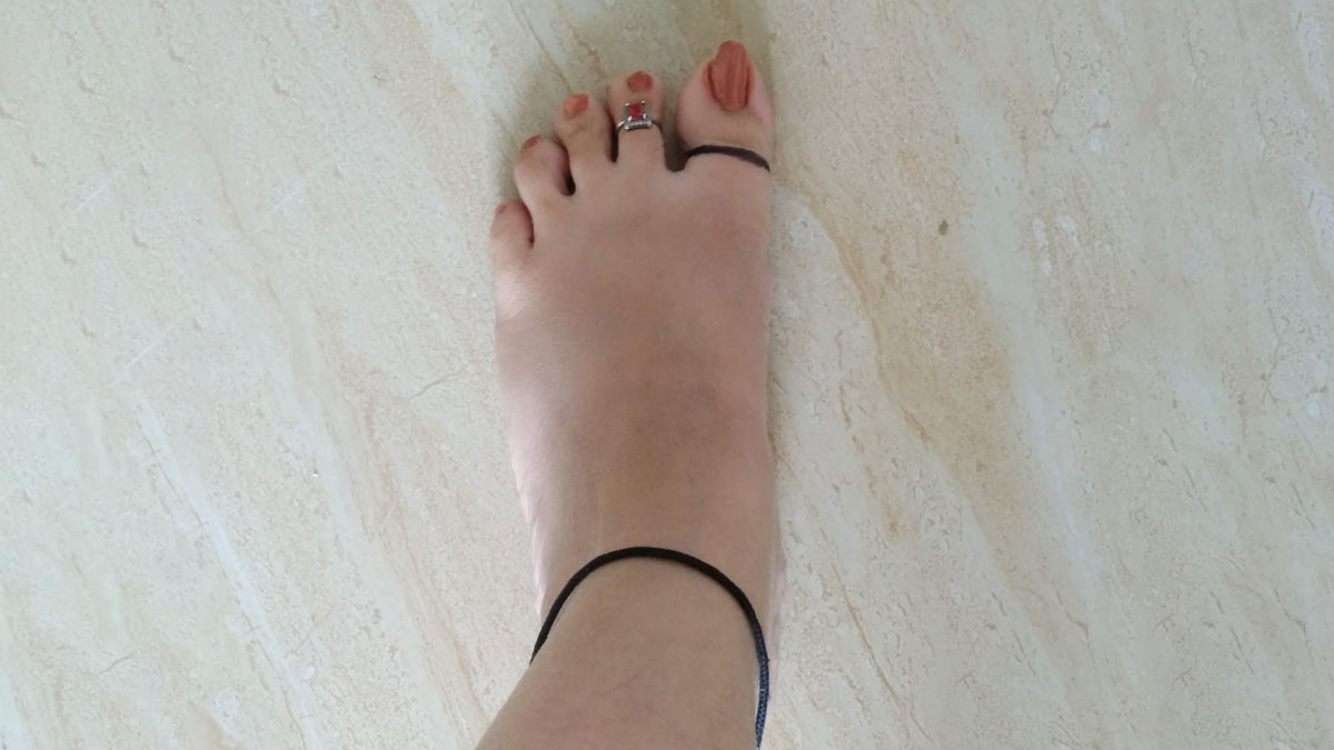 Black Thread On Toe Benefits | काला धागा किस दिन बांधना चाहिए | Kala ...