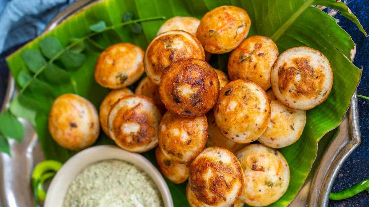 Chettinad Style Paniyaram Recipe | செட்டிநாடு குழிப்பணியாரம்-செட்டிநாடு ...