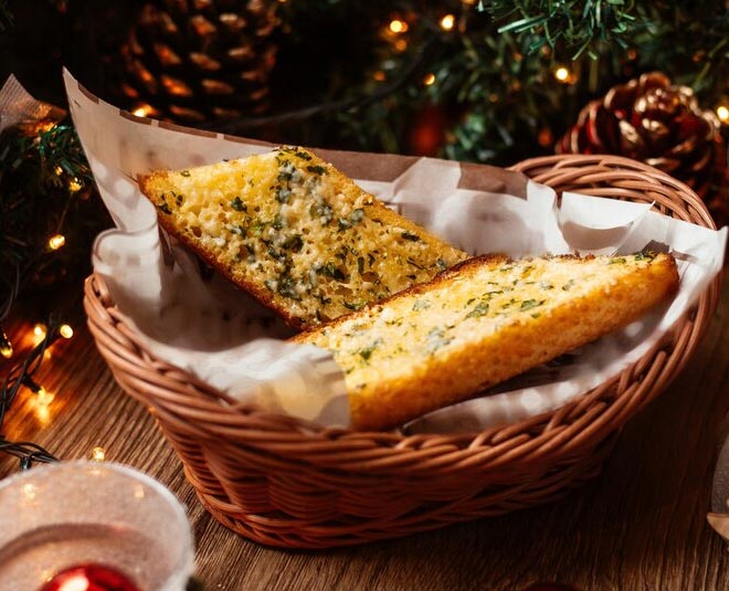 Enjoy Cafe-Style Delicious Garlic Bread At Home-Enjoy Cafe-Style ...