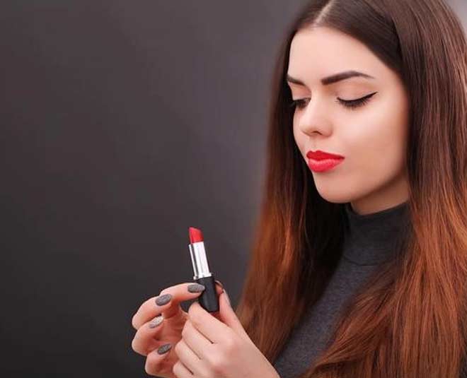जानें अलग-अलग आकार के होंठों के लिए लिपस्टिक कैसे लगाएं | how to apply ...
