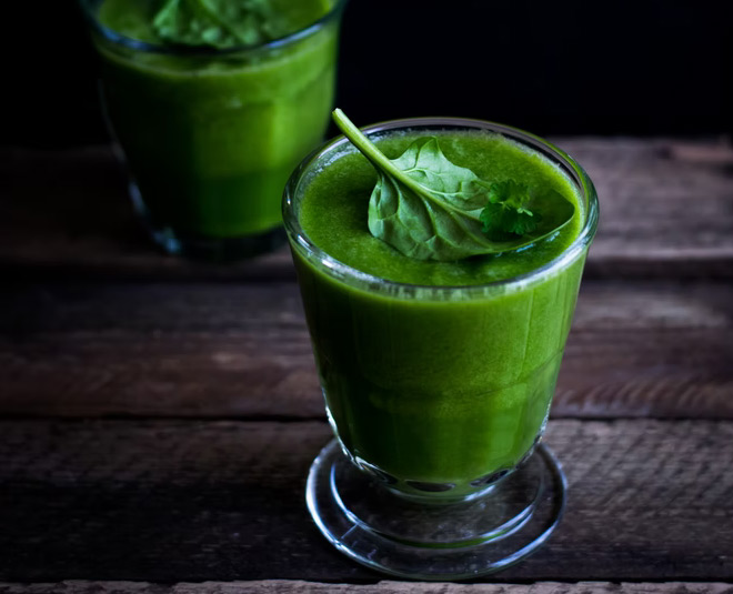 Go Healthy With Palak Juice And Treat Your Body The Right Way! | HerZindagi
