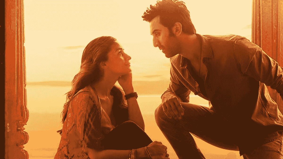 5 Most Emotional Bollywood Movie Scenes That Can Make Anyone Cry -5 ...