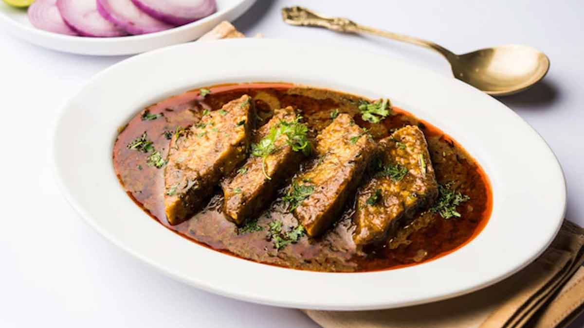 Patodi Curry Recipe| महाराष्ट्र की फेमस पाटोदी करी| Patodi Curry Kaise ...