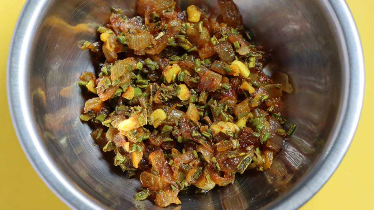 Ridge Gourd Recipe| भरवां तोरई की सब्जी| What is The English Of तोरई ...
