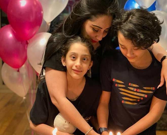 Know About Some Bollywood Celebs Who Have Twins In Hindi | know about ...