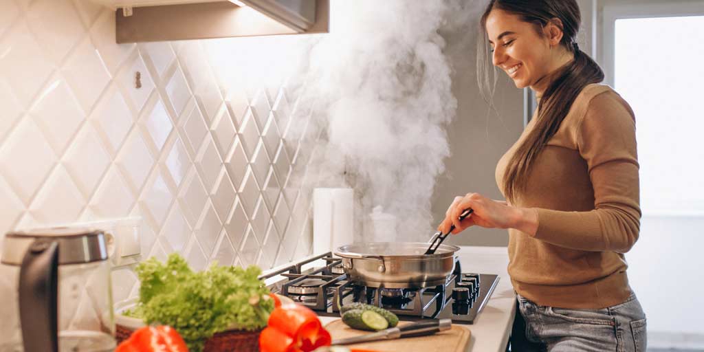 Useful Kitchen Hacks To Save Time In The Kitchen | HerZindagi