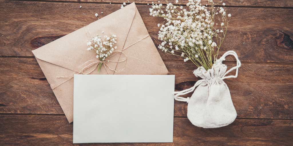 5 Gifts To Send With Your Wedding Card -5 Gifts To Send With Your ...