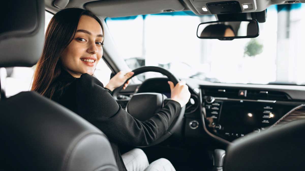 Tricks To Reduce Back Pain While Driving| ड्राइविंग के समय पीठ दर्द को ...