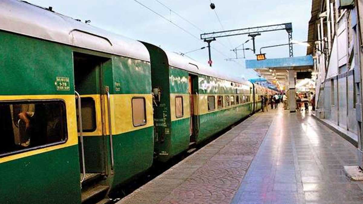 Difference Between Blue and Red Train| भारतीय रेलवे कोच से जुड़े ...