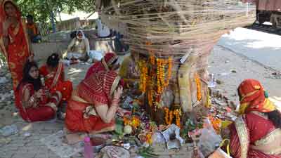 Thursday Vrat Aarti, Katha, Food Items, Benefits, Significance: How To ...