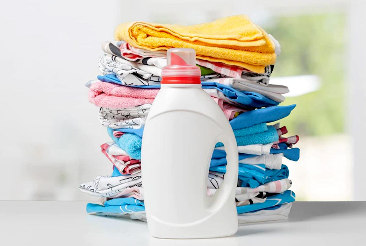 Right Way Of Cleaning Black Outfit| ब्लैक कपड़ों को धोने का तरीका ...