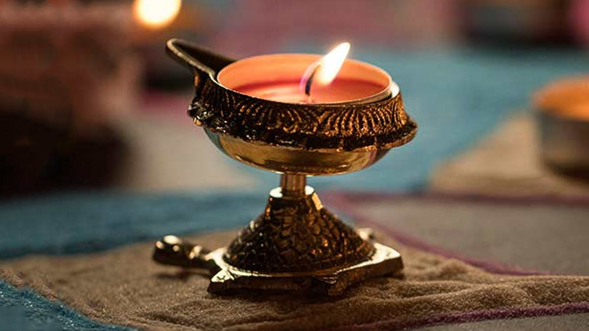 Benefits Of Lighting Diya At Home| दीपक जलाने के नियम |Mandir Me Kaise ...