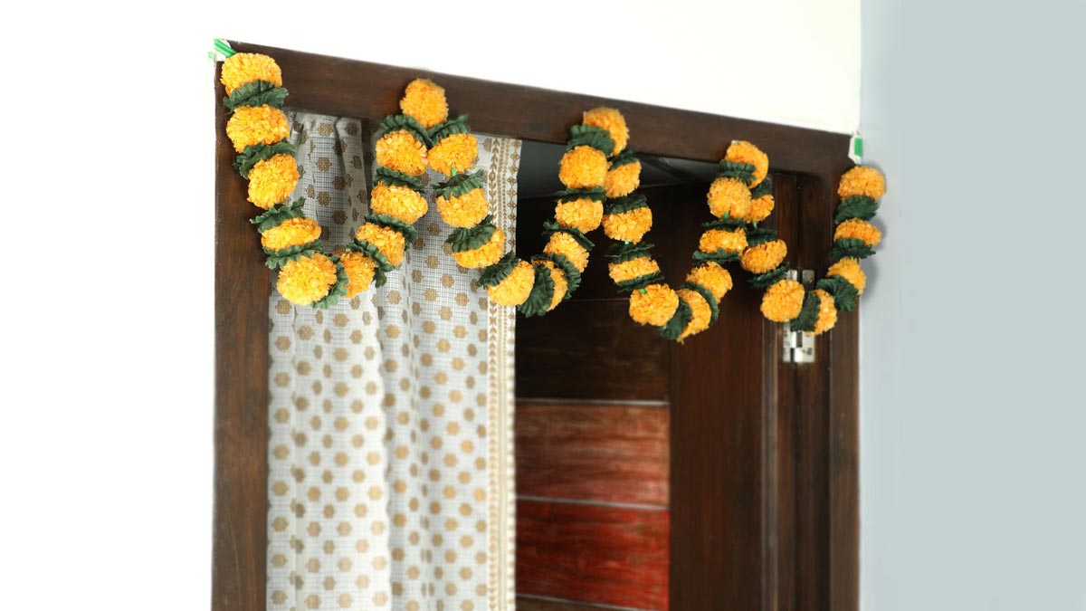 Door Hanging| बंधनवार बांधने की विधि | Bandhanvar Ka Mahatva ...