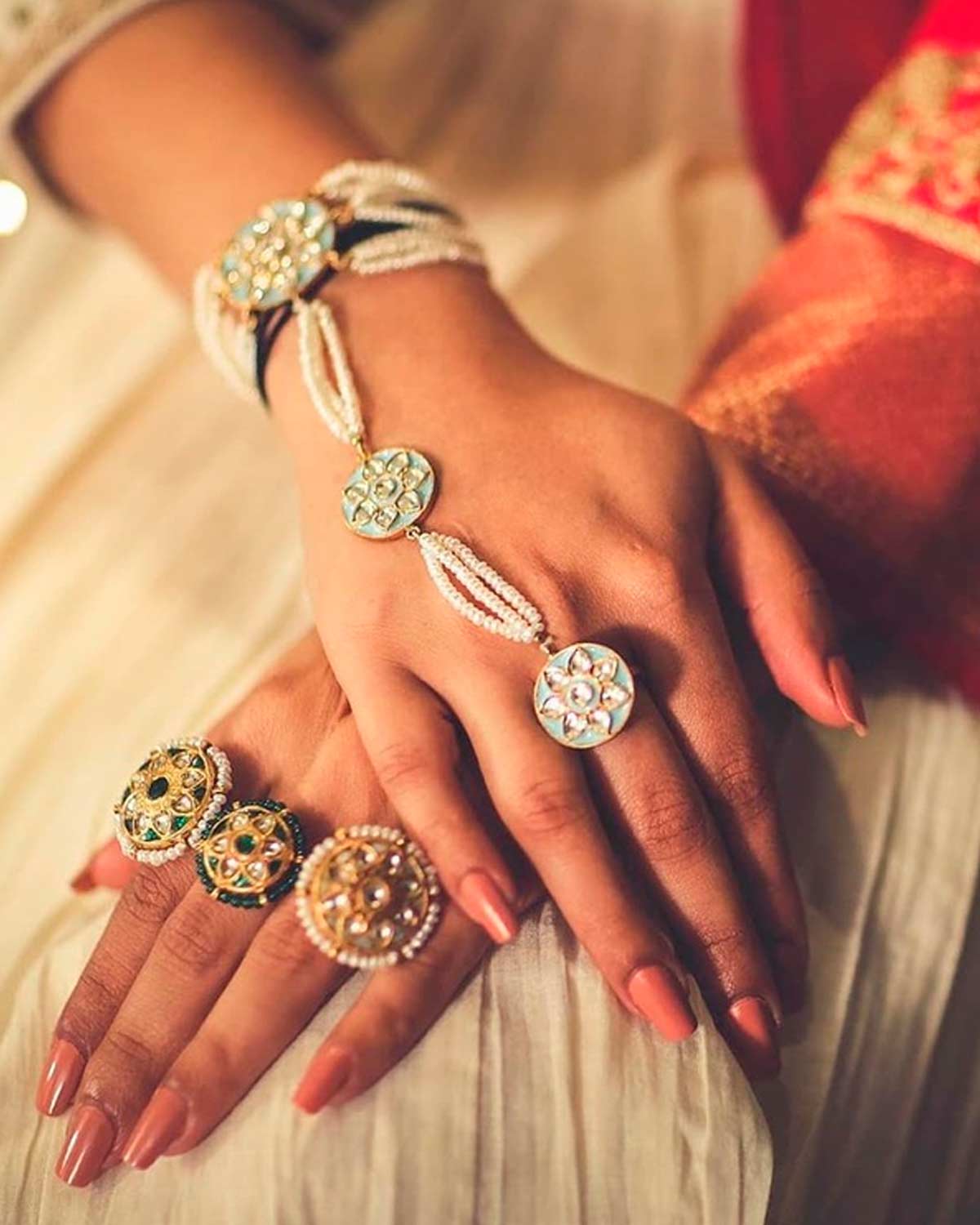 हाथों की शान बढ़ाएंगे हाथफूल के ये डिजाइंस, कैरी करना भी होगा आसान | light weight hathphool ...