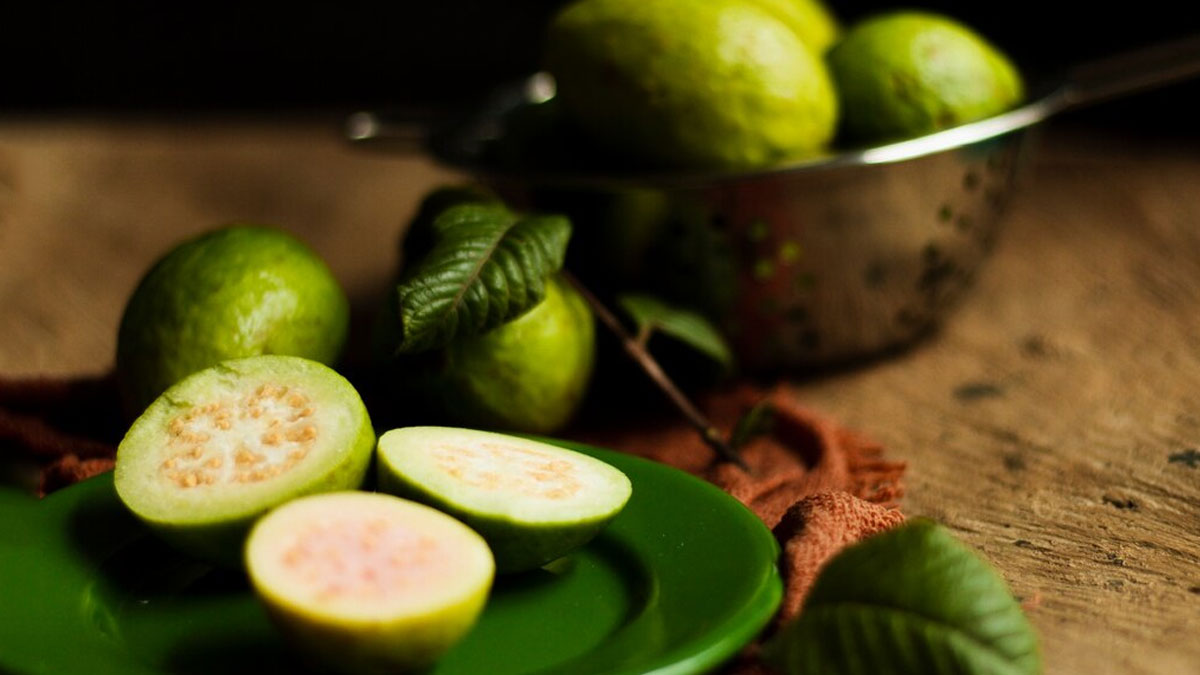 Guava Peel Uses|अमरूद की चटनी|Amrood Ke Chilke Se Kya Kare