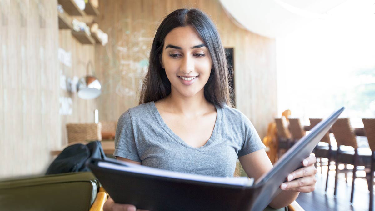How to See a Menu|टेबल मैनर्स|Fine Dining Ke Table Manners