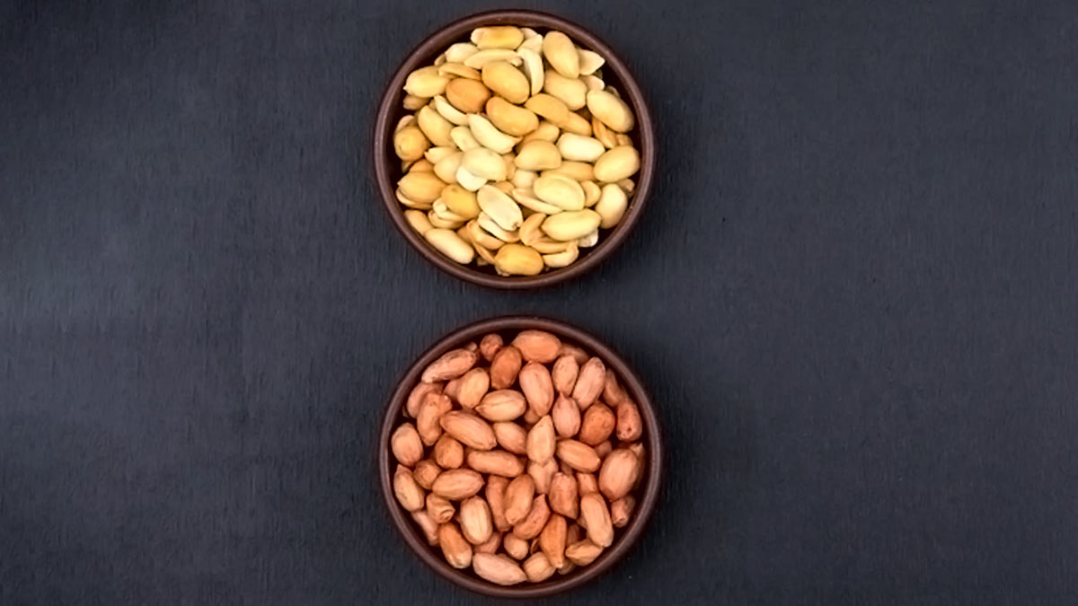 Ways To Remove Peanuts Skin| मूंगफली की स्किन को हटाने के हैक्स ...