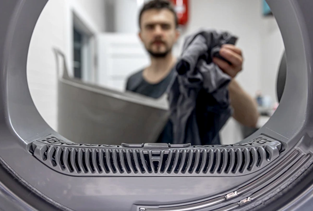 Right Way Of Cleaning Black Outfit| ब्लैक कपड़ों को धोने का तरीका ...