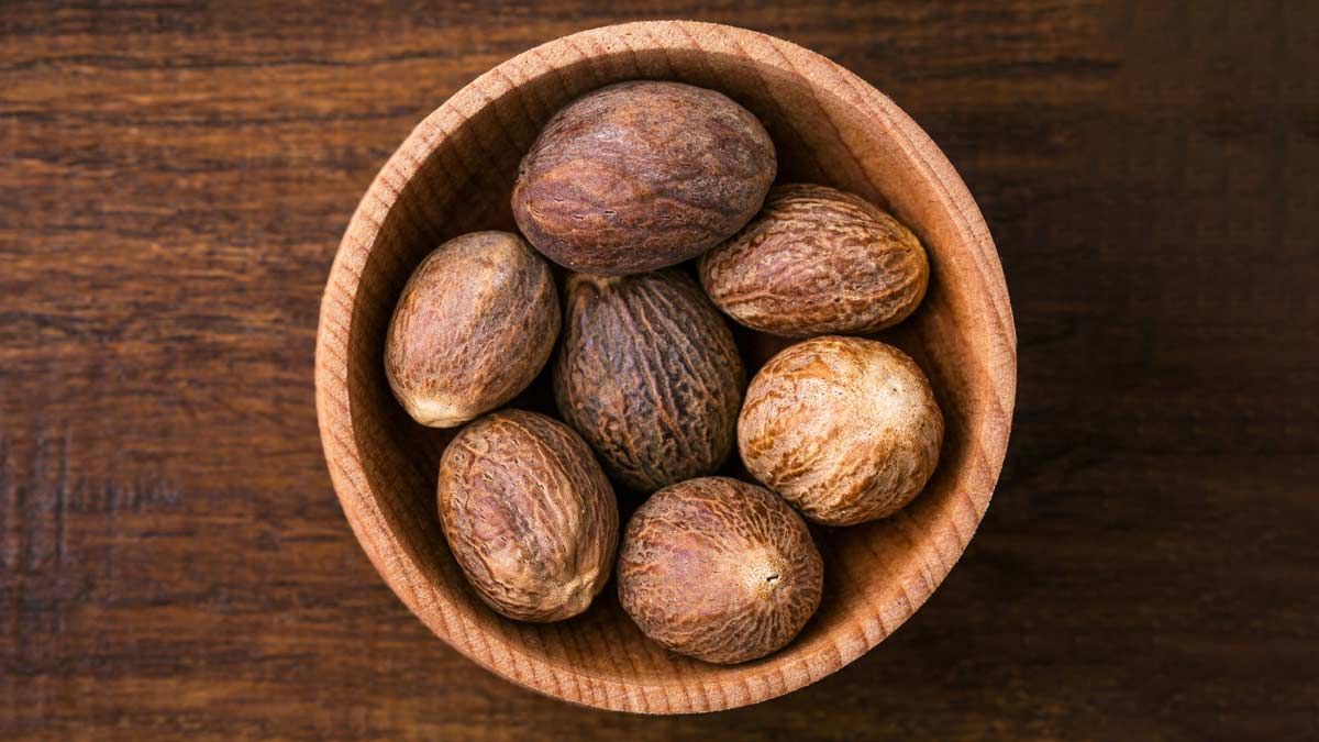 How to Use Nutmeg|खाने में डालें जायफल|Kaise Kare Jayfal Ka Istemal