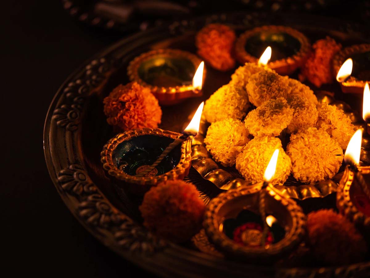 Significance Of Lighting 13 Diyas On Deepawali | HerZindagi Significance Of Lighting 13 Diyas On Deepawali | HerZindagi