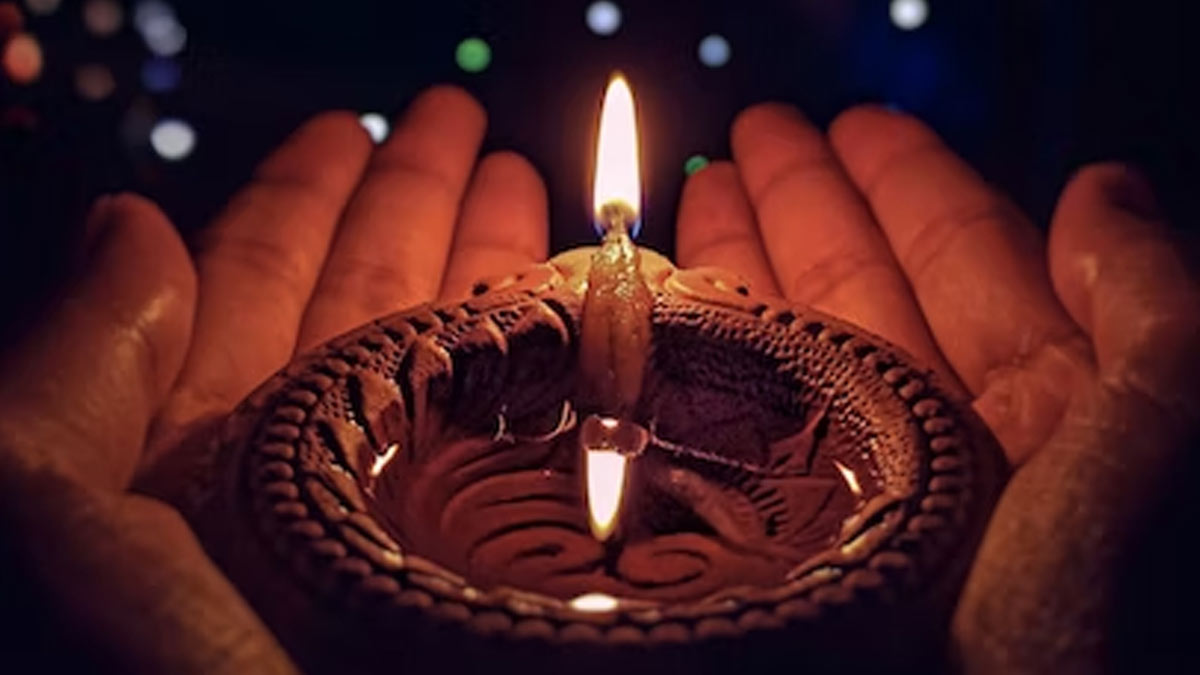 Significance Of Lighting Diya On Diwali | दिवाली में कितने दीये जलाएं ...