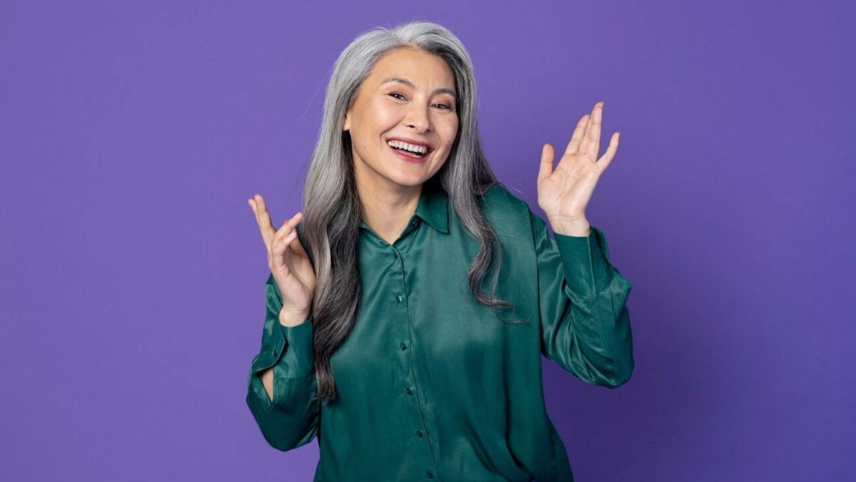 Hacks To Look Grey Hair Stunning | ग्रे हेयर के लिए हैक्स | Grey Hair ...