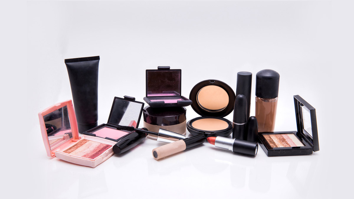 Makeup Tips For Beginner | इजी मेकअप टिप्स | Makeup Ka Saman-Shopping ...