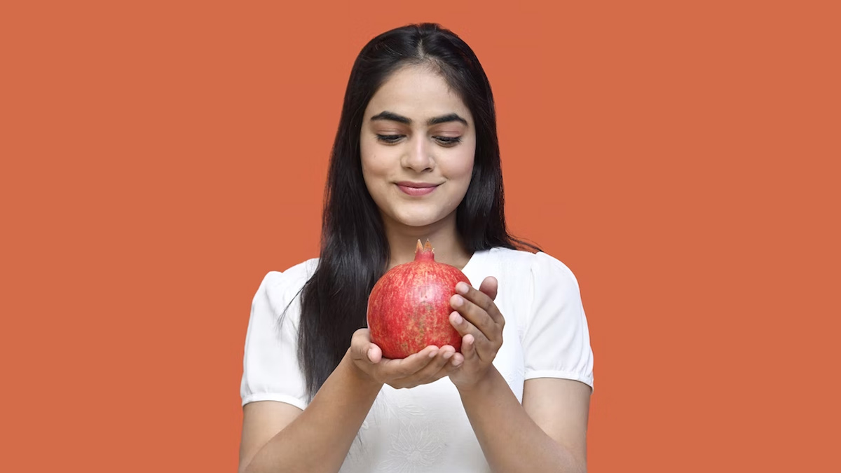 Cutting A Pomegranate Tips In Tamil | மாதுளை பழ டிப்ஸ் | madhulai tips ...