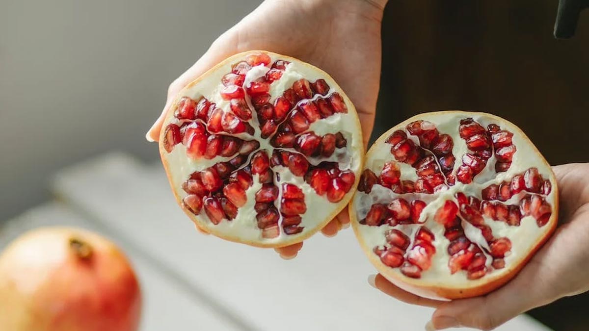 Cutting A Pomegranate Tips In Tamil | மாதுளை பழ டிப்ஸ் | madhulai tips ...