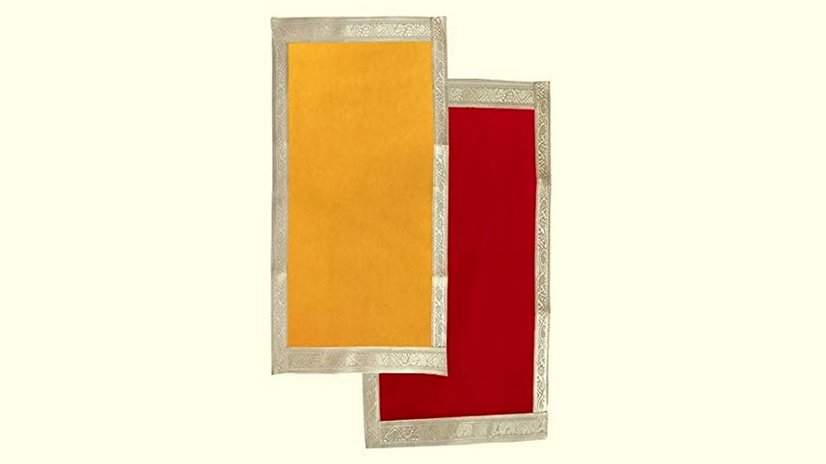 Stains Out Of Old Table Cloth पूजा टेबल को कैसे करें साफ Puja Table Ko Kaise Saaf Karen पूजा