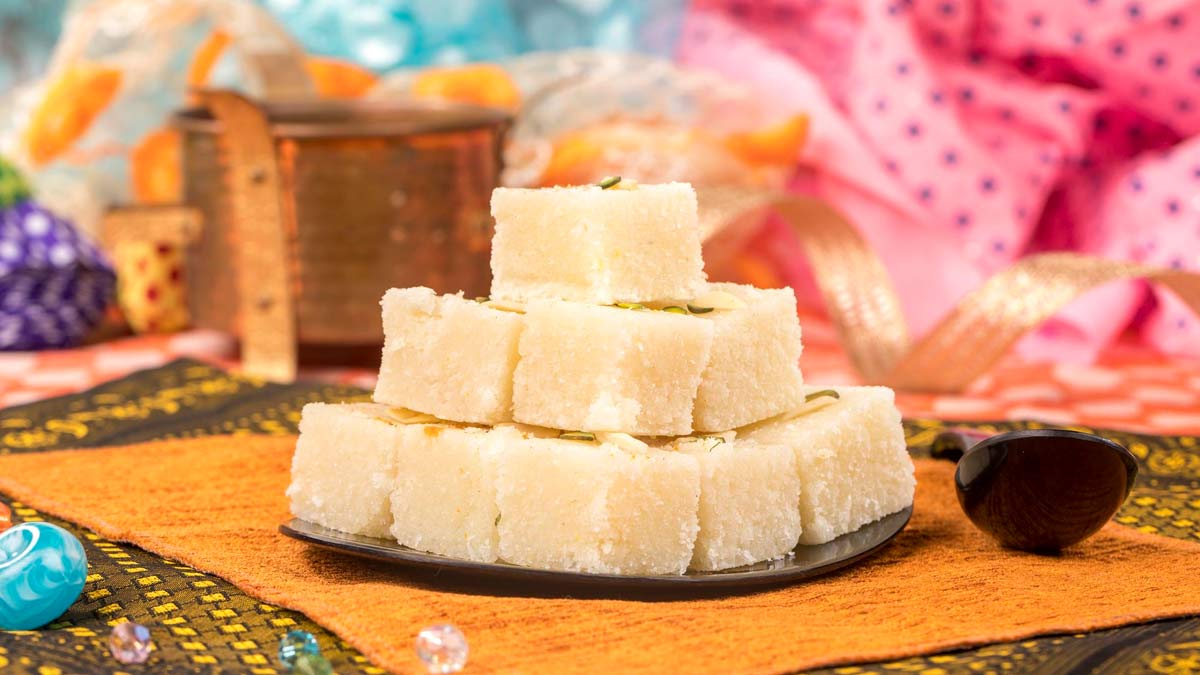 आटे की बर्फी। Sesame Barfi Recipe। Diwali Par Mithai Kaise Banaye ...