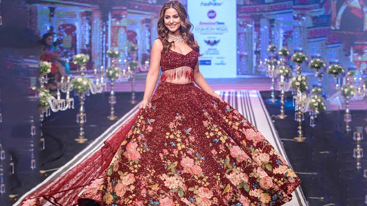 Red Color Outfit | रेड कलर ड्रेस | How To Style Red Dress-दिखना चाहती ...