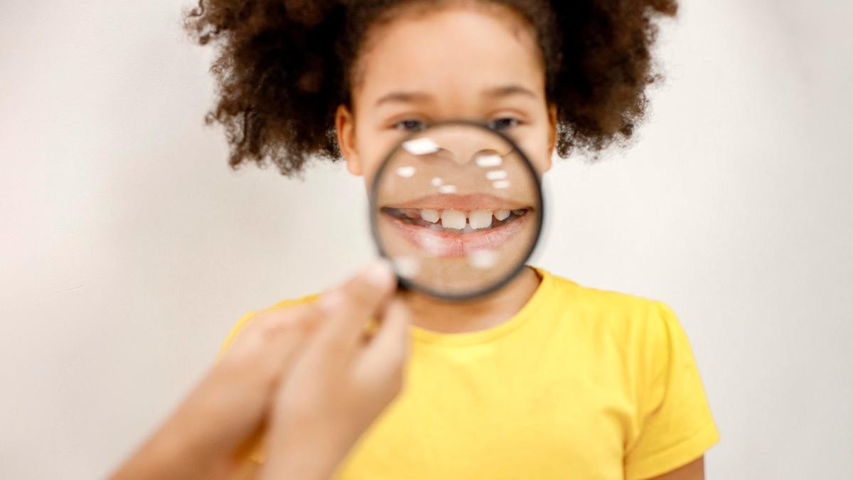 Reason Of Child Bad Breath| बच्चों के मुंह से बदबू आना| Bacche Ke Muh ...