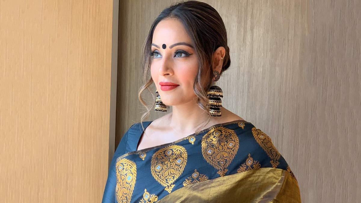 Bindi Design | बिंदी की डिजाइन | Bindi Design For Married Woman | bindi ...