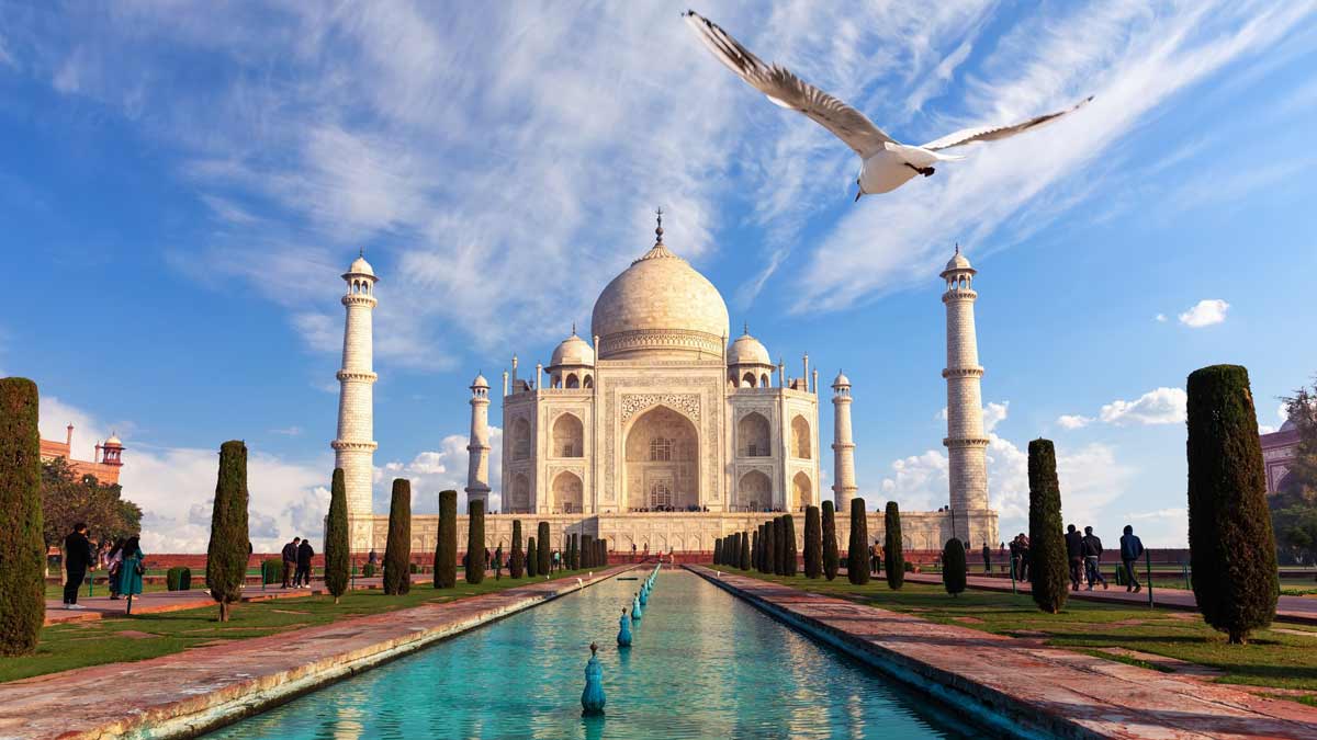 ताजमहल के ऊपर हवाई जहाज उड़ाना क्यों मना है। Interesting Facts About ...