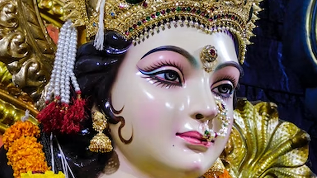 नवरात्रि पर दुर्गा मां को कैसे सजाएं।maa Durga Decoration At Home। Mata