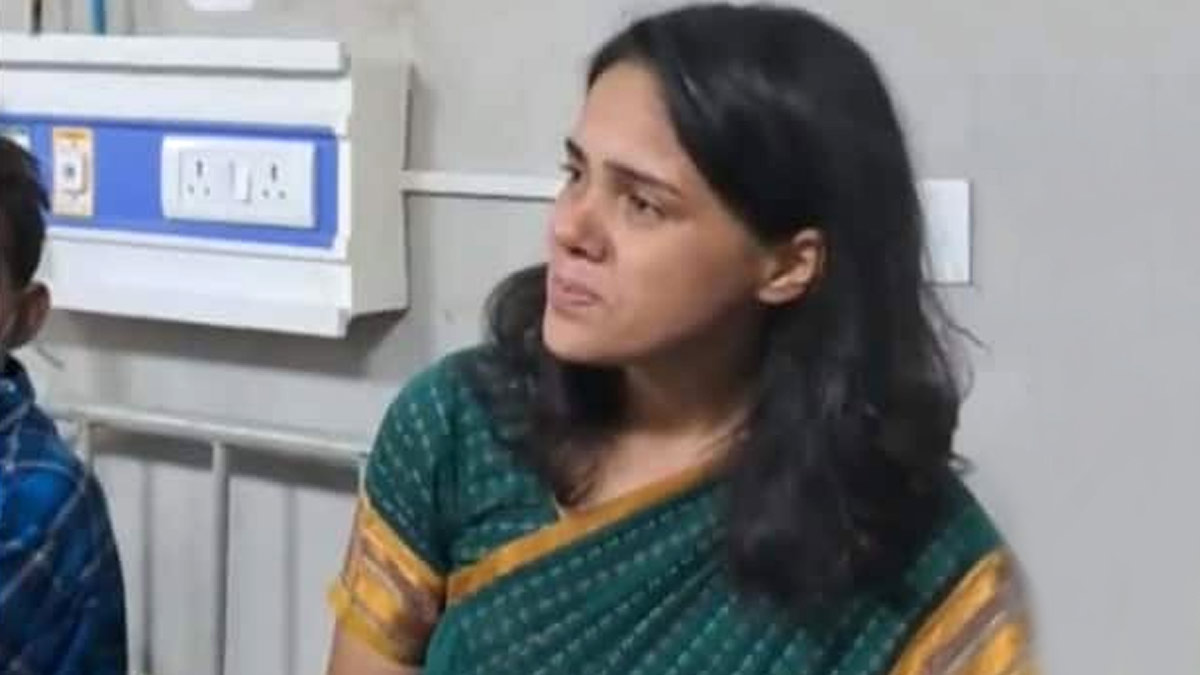 Viral Video: बच्चे को देख क्यों रोने लगीं IAS Roshan Jacob? जानिए वायरल ...