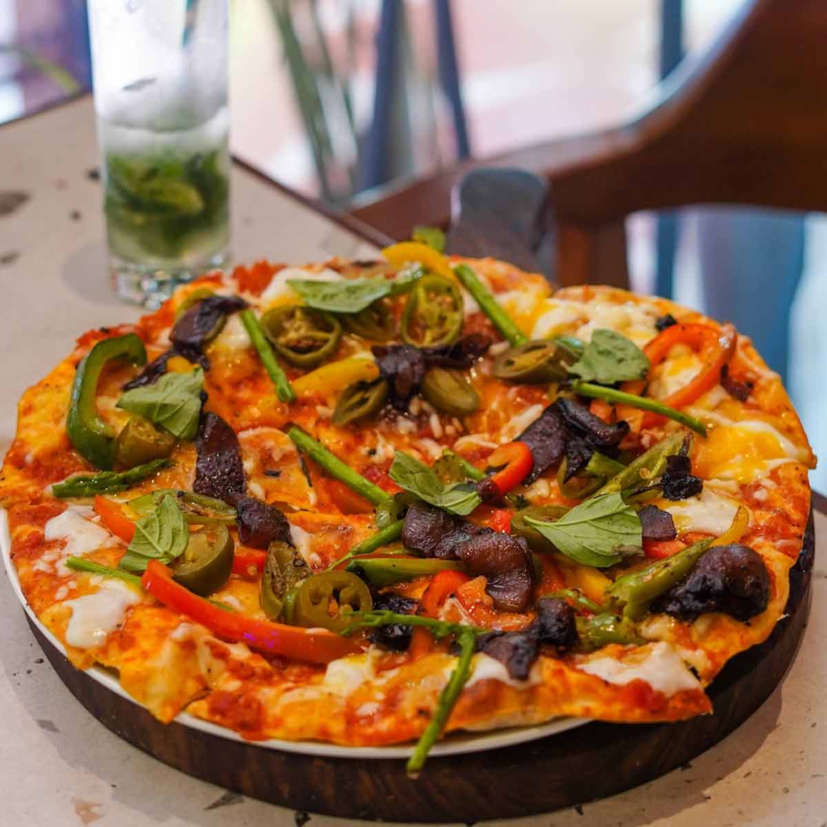 5 Pizzerias In Mumbai That Promise A Cheesy Treat | Herzindagi