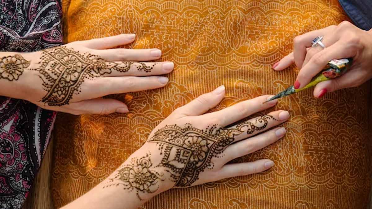 Latest Back Hand Rakhi Mehndi Design: 10 मिनट में लगाएं ये राखी वाले ...