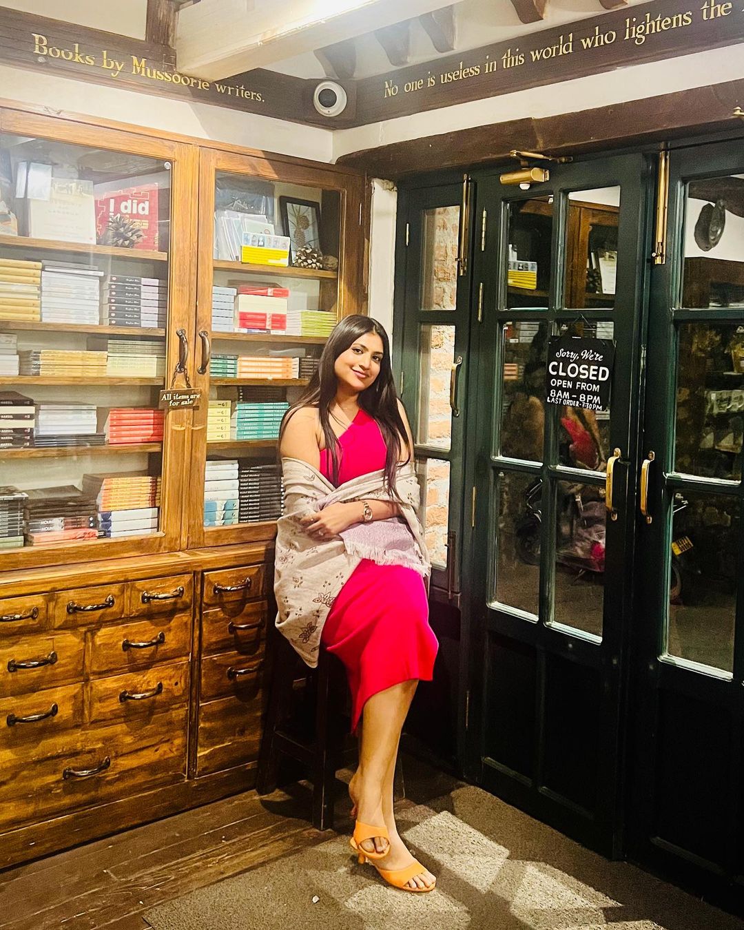 आईएएस प्रियंका गोयल ने कई असफलताओं के बाद क्लियर किया यूपीएससी एग्जाम ...