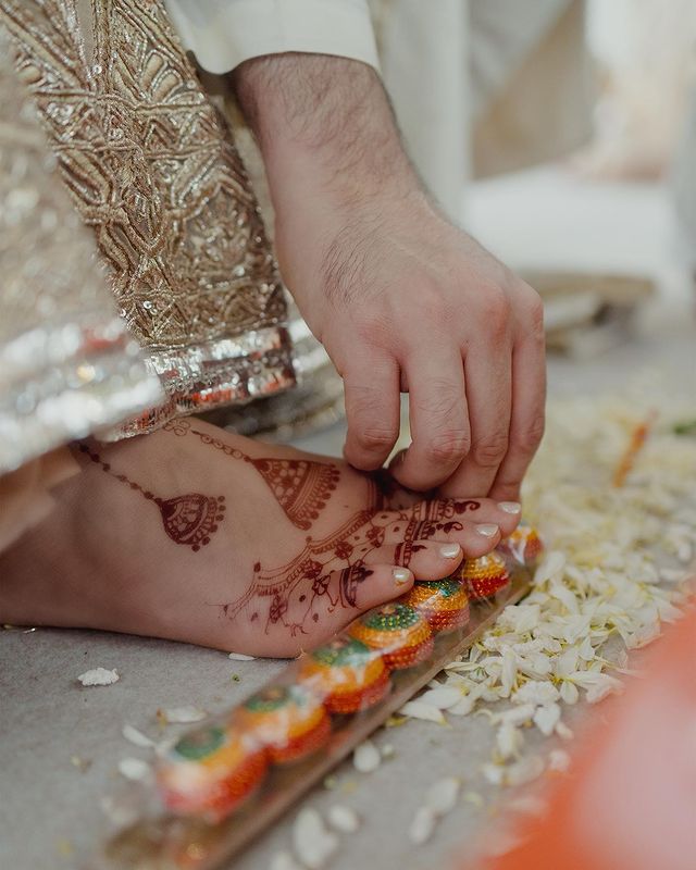 Unveiling The Must-Try Mehendi Patterns Of 2024 | Herzindagi